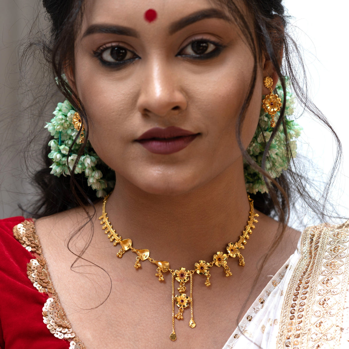 Juhita - Small Necklace Set