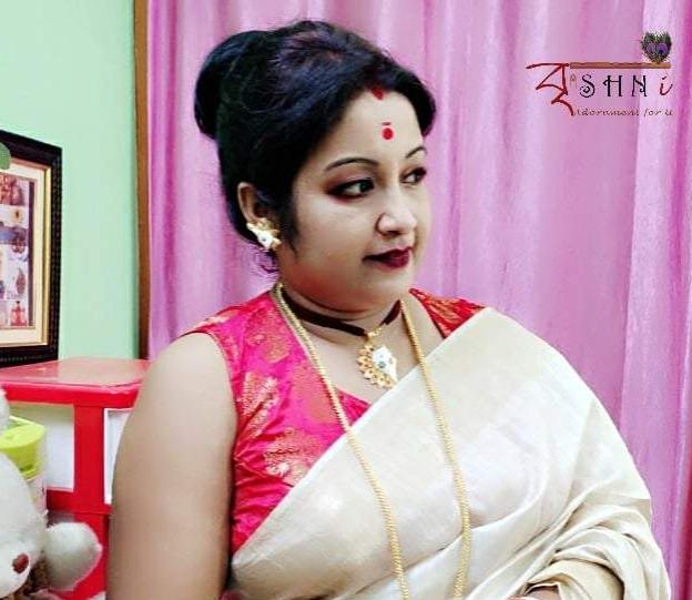 Sankho Pendant With Matching Earrings